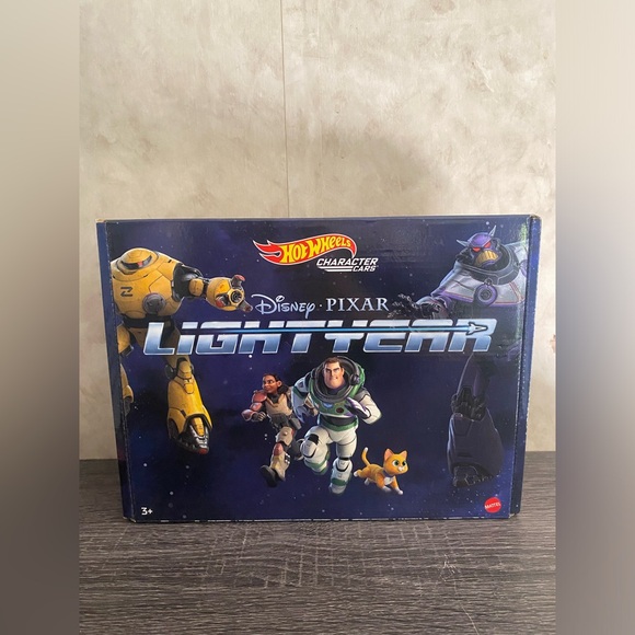 Disney | Toys | Disney Pixar Lightyear Hot Wheels 5pack Character Cars ...